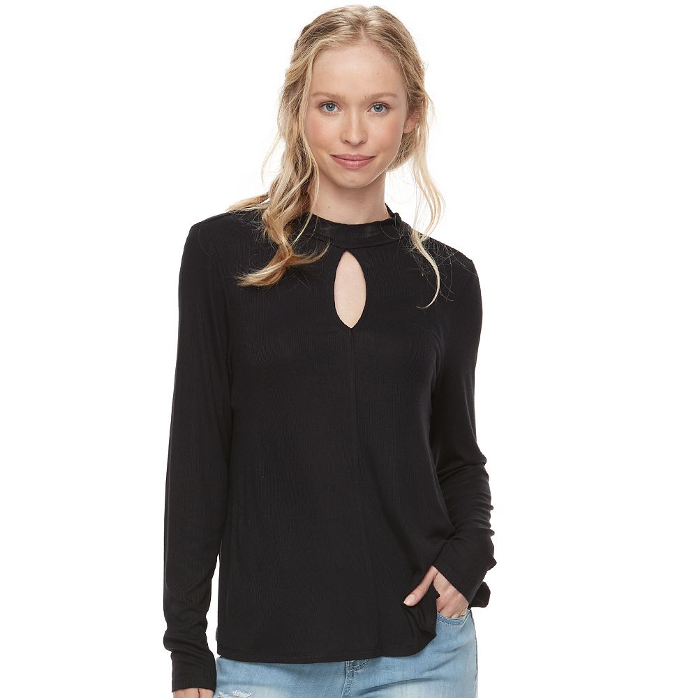 Juniors' SO® Keyhole Swing Tee