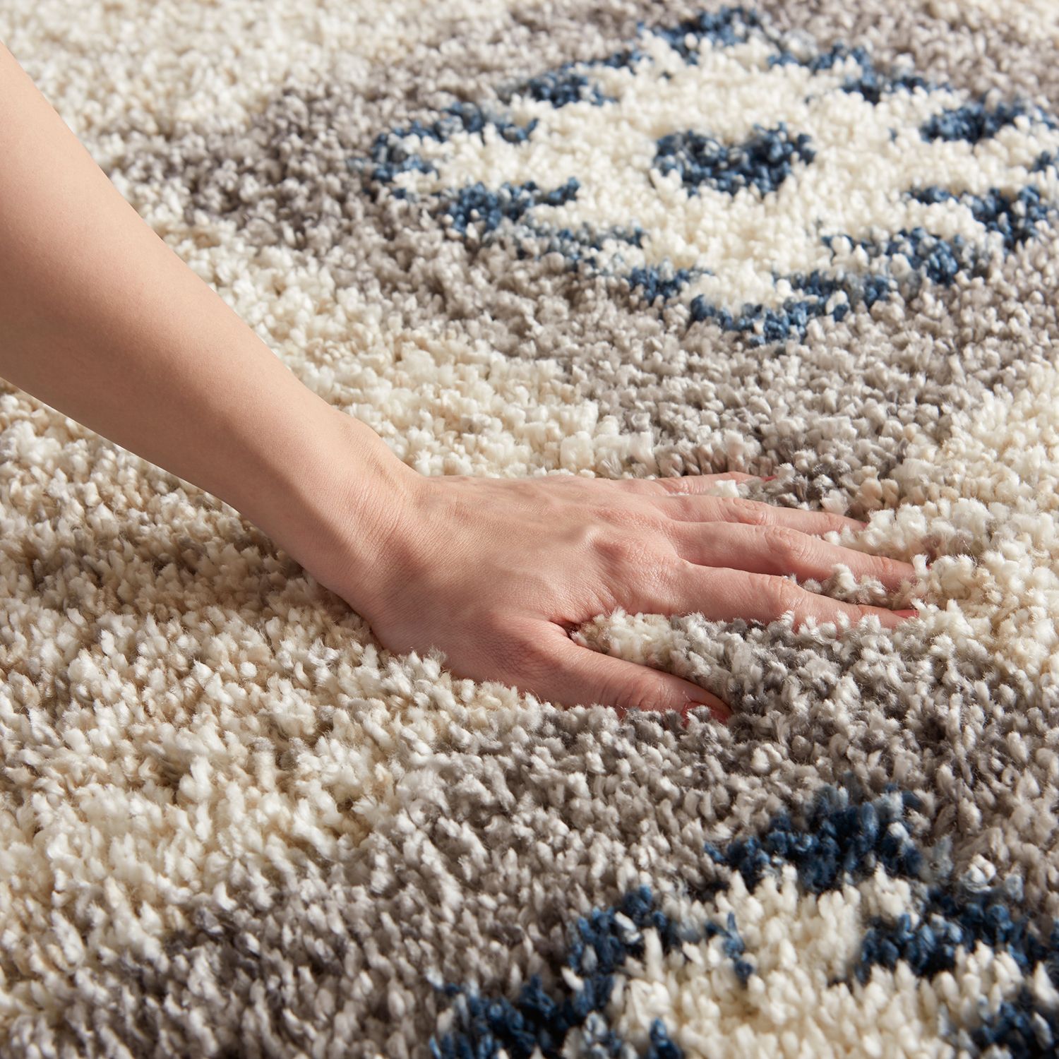 Dive into the 45 Best Shag Rugs for Luxurious Living!