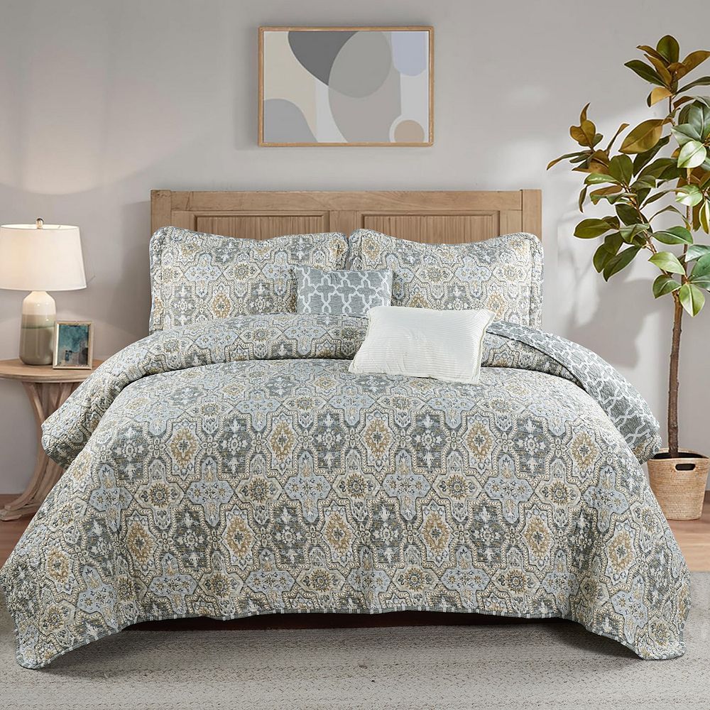Serenta Lanza 5-piece Quilt Set with Coordinating Throw Pillows
