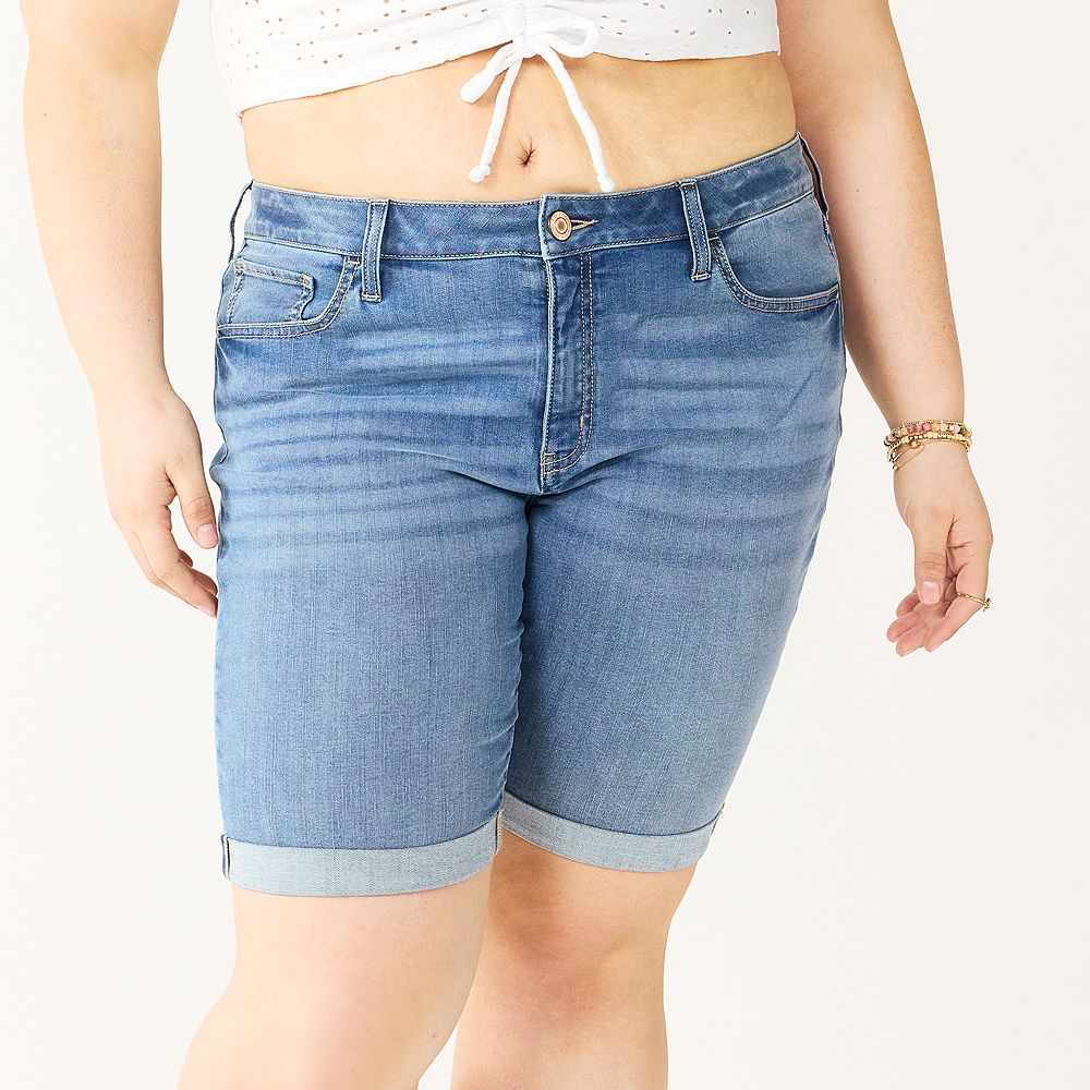 Juniors' Plus Size SO® Low Rise Bermuda Shorts