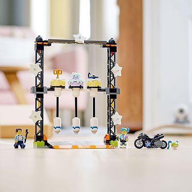 LEGO City The Knockdown Stunt Challenge 60341 Building Kit (117 Pieces)