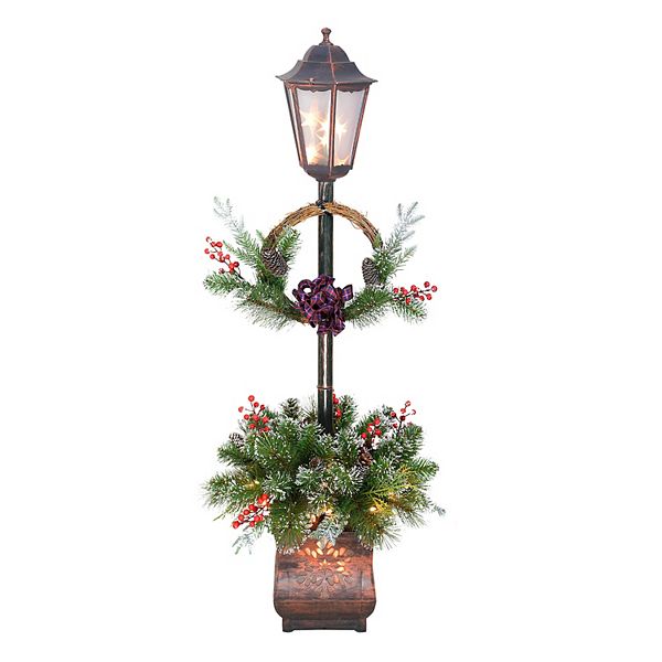 PULEO INTERNATIONAL Artificial Pine & Berries Lamp Post