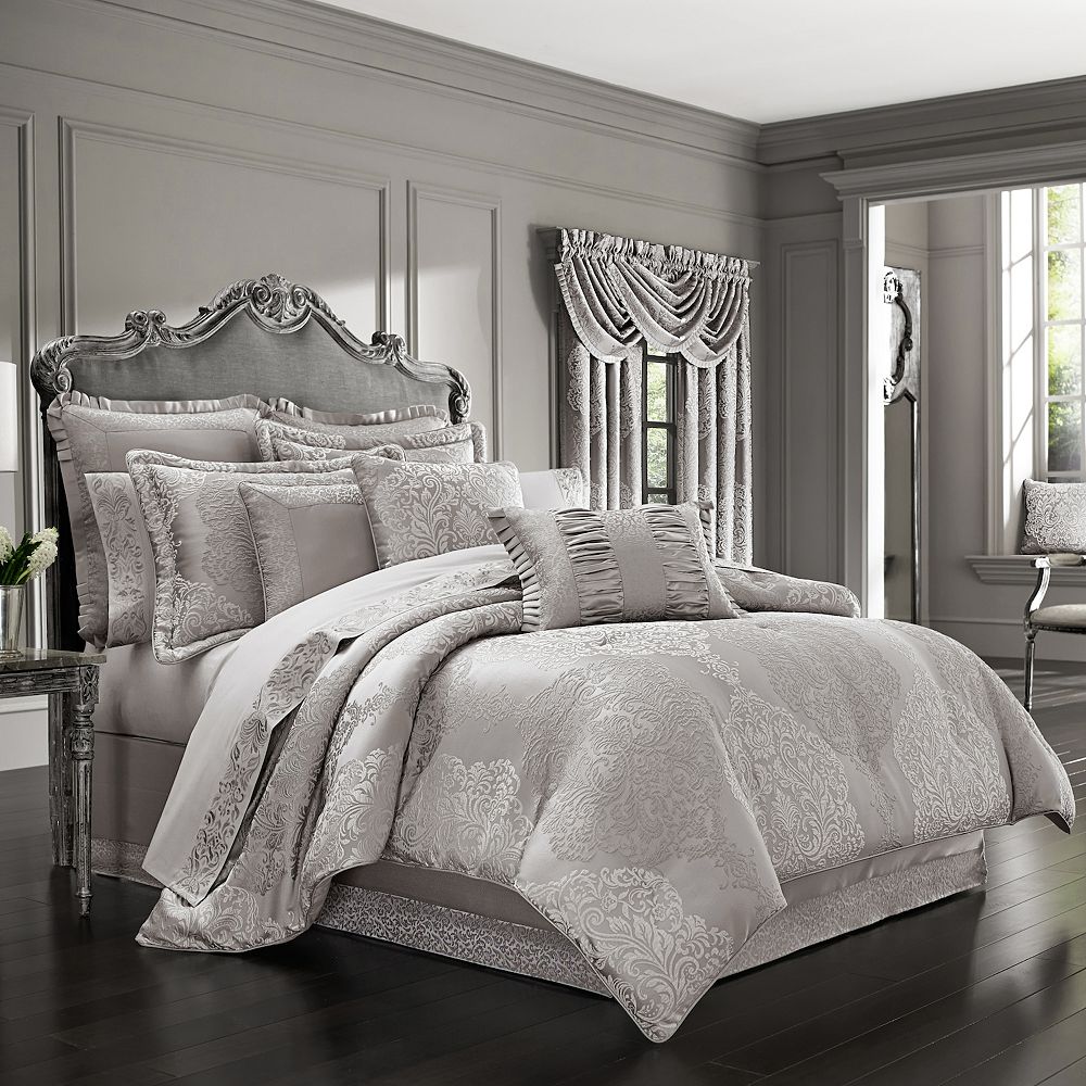 Five Queens Court Lambert Silver 4-piece Comforter Set