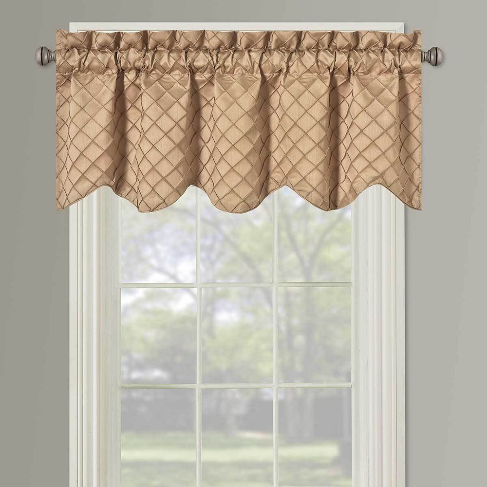 Diamond Pintuck Lined Window Valance 52"Wx17"L (Single)