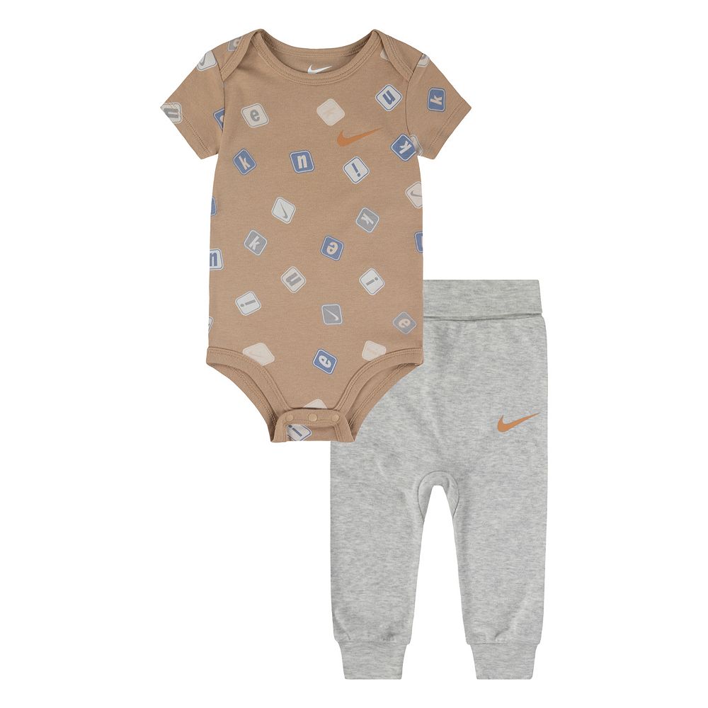 Newborn Baby Boys Nike Tossed Block Letters Bodysuit and Leggings Set