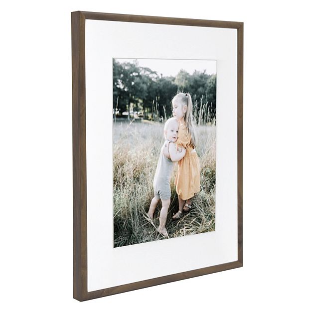 Belle Maison 16 x 20 Portrait Frame