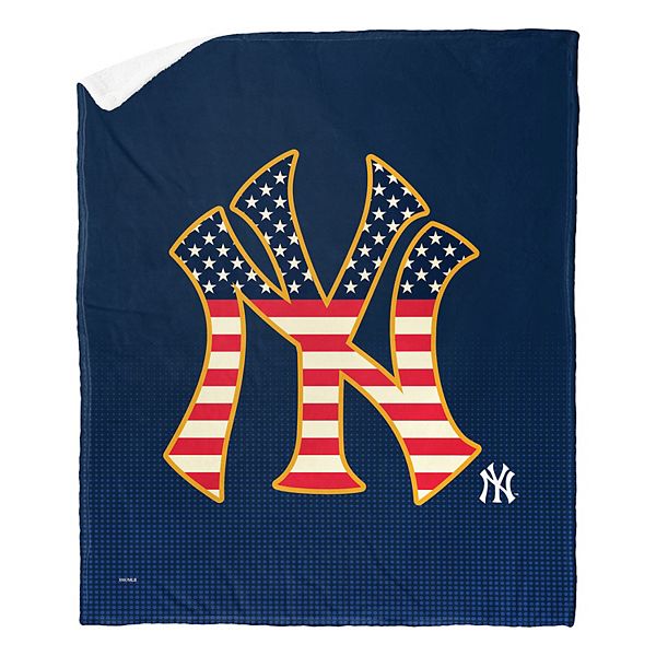MLB Official New York Yankees "Celebrate Series" Silk Touch Sherpa ...