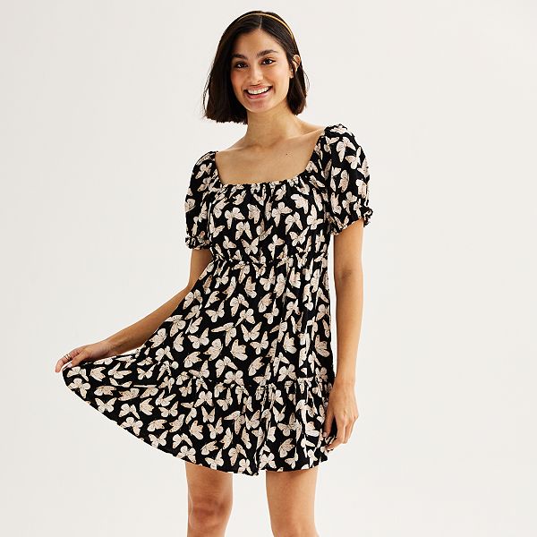 Juniors' Rewind Puff Sleeve Tiered Dress