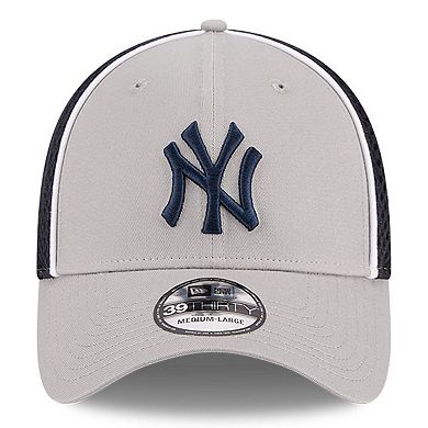 Men's New Era Gray New York Yankees Pipe 39THIRTY Flex Hat