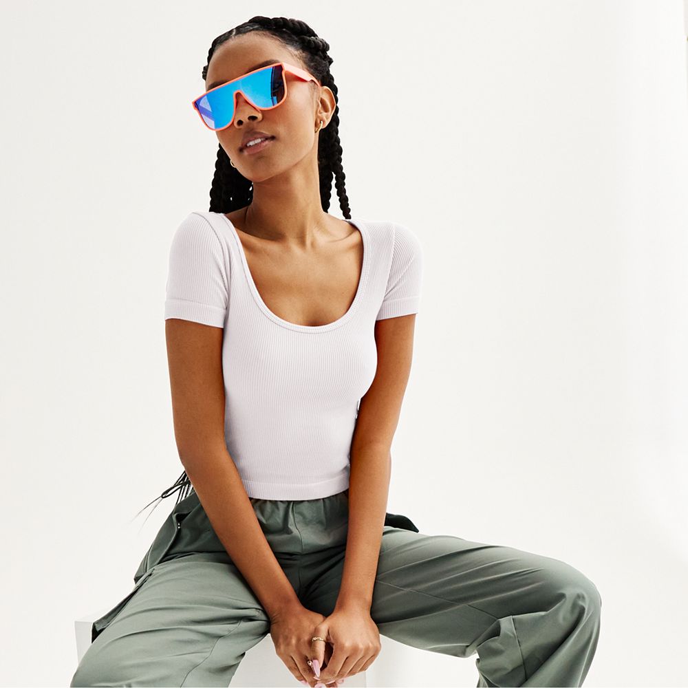 Juniors' SO® Seamless Scoop Tee