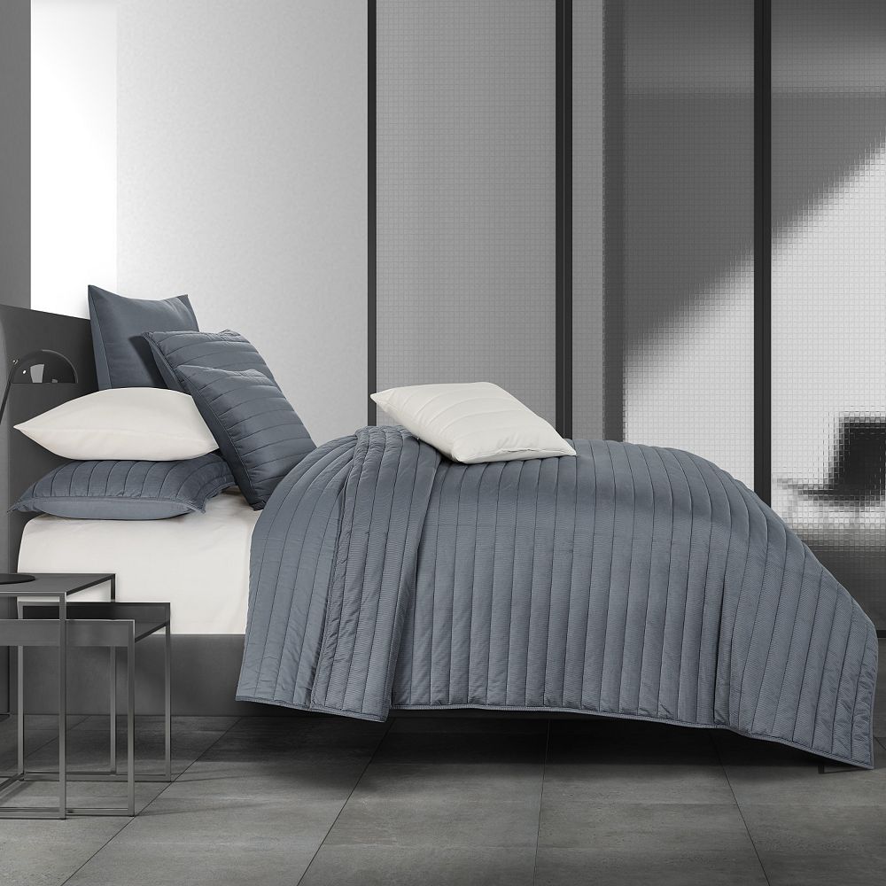 Five Queens Court Valletta Quilt Set