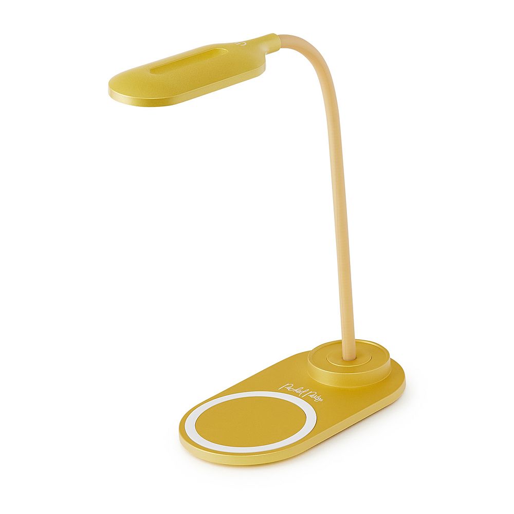 Packed Party Desk Lamp With Charging Pad