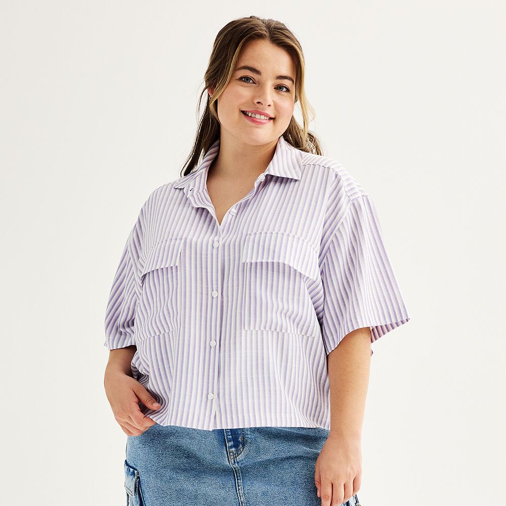 Juniors' Plus Size Dizzy Lizzy Button Front Camp Shirt