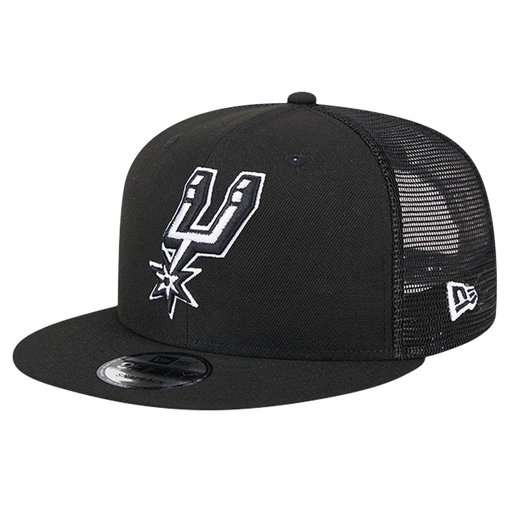 Men's New Era Black San Antonio Spurs Evergreen 9FIFTY Trucker Snapback Hat