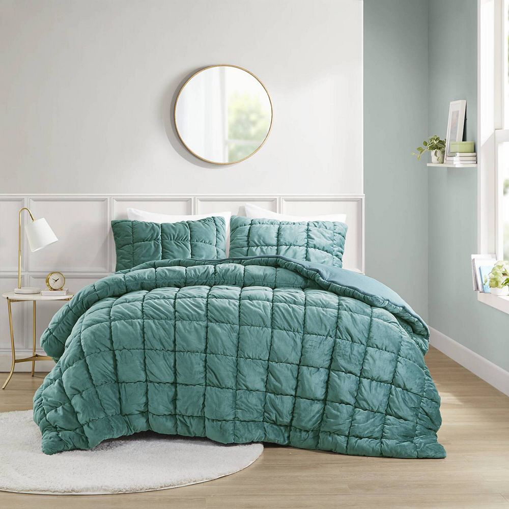 Intelligent Design Velvet Dream Puff Midweight Comforter Set