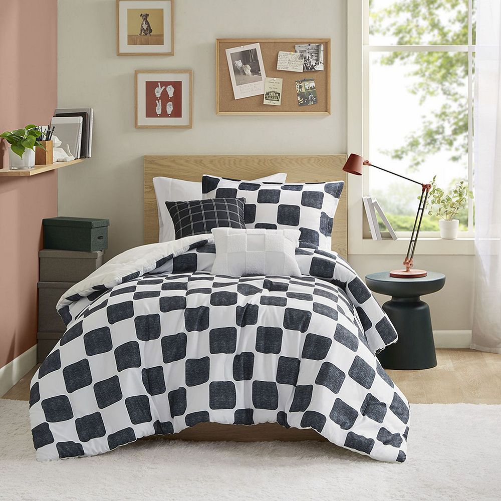 Intelligent Design Lana Checkered Comforter Set with Throw Pillow
