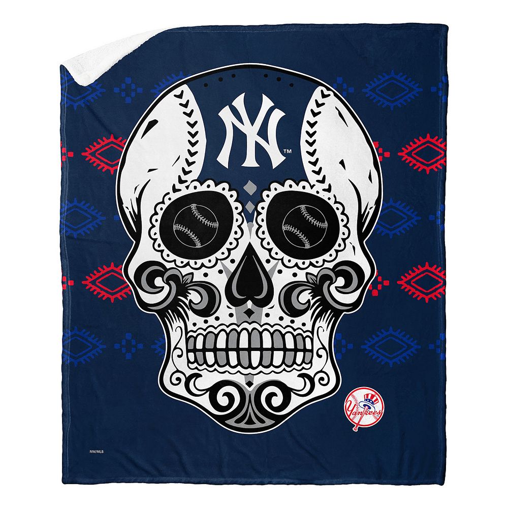 MLB New York Yankees Sugar Skull Silk Touch Sherpa Throw