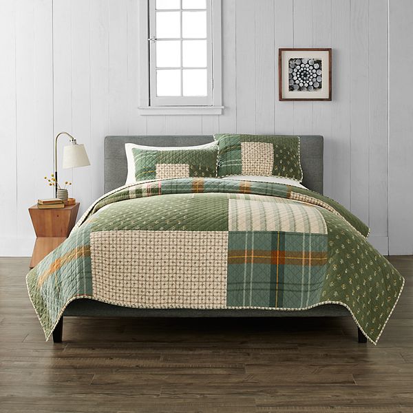 Cuddl Duds Green Patchwork Quilt Set with Shams