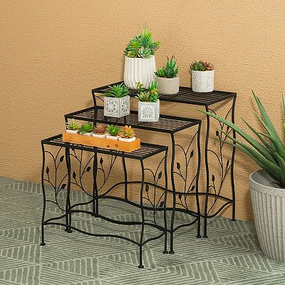 Nesting plant tables store