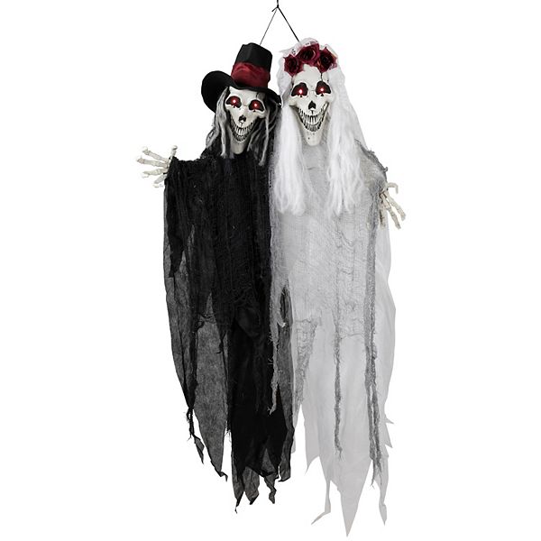 Northlight Lighted Vampire Couple With Sound Halloween Hanging Decor