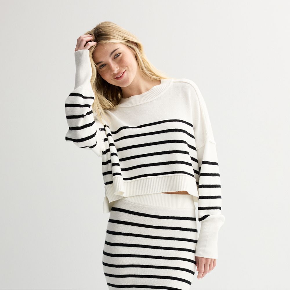 Juniors' SO® Slouchy Cropped Sweater