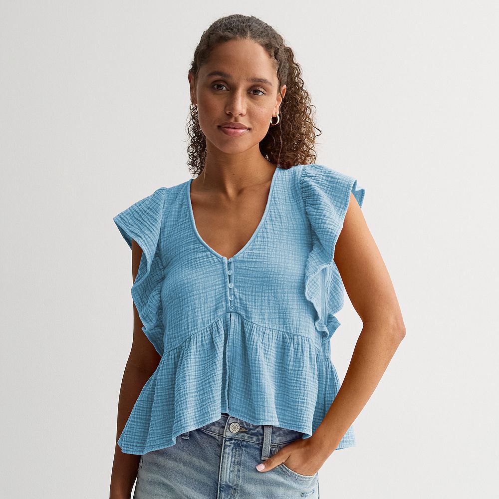Juniors' Rewind Textured Ruffle Top