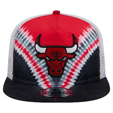 Men's New Era Black/Red Chicago Bulls Throwback Dye Golfer Snapback Hat