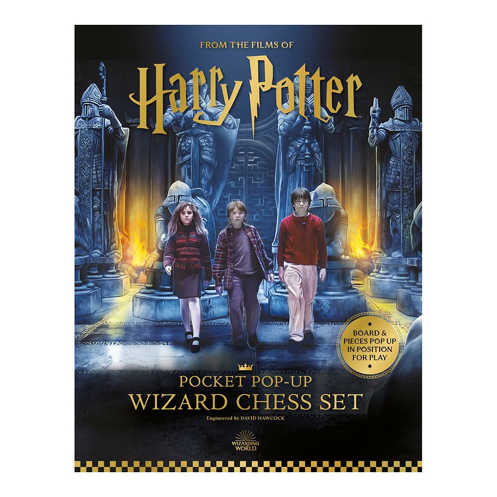 Insight Editions Harry Potter Pocket Pop-Up Wizard Chess Set