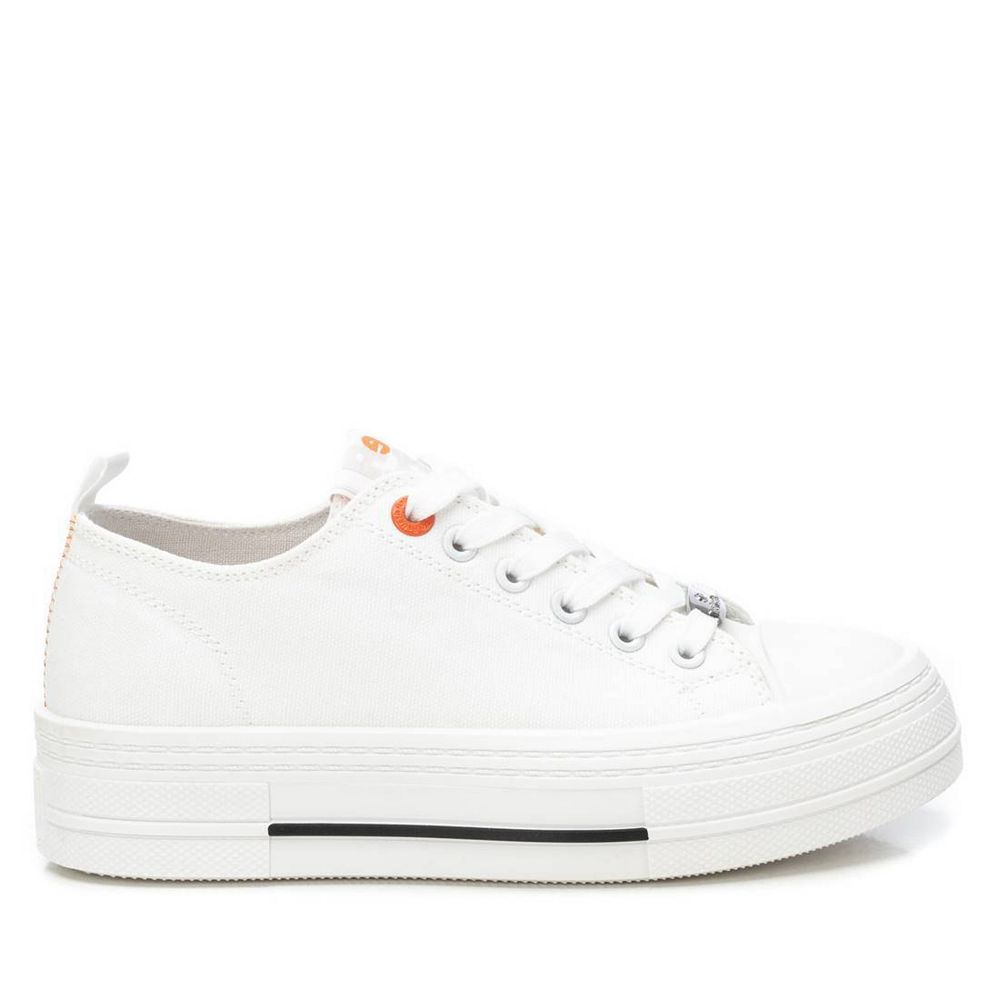 Women's Urban Style Canvas Platform Sneakers Refresh By Xti