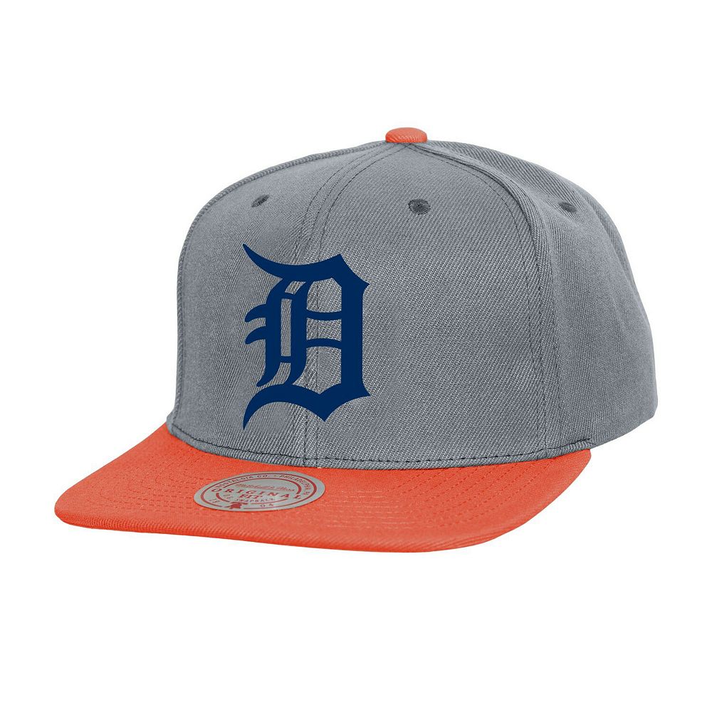Men's Mitchell & Ness Gray Detroit Tigers Basic Flip Snapback Hat