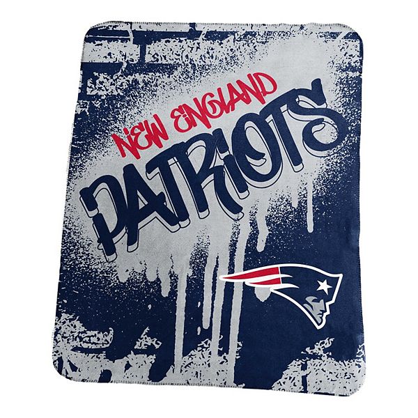 Logo Brands New England Patriots 50" x 60" Classic Graffiti Fleece ...