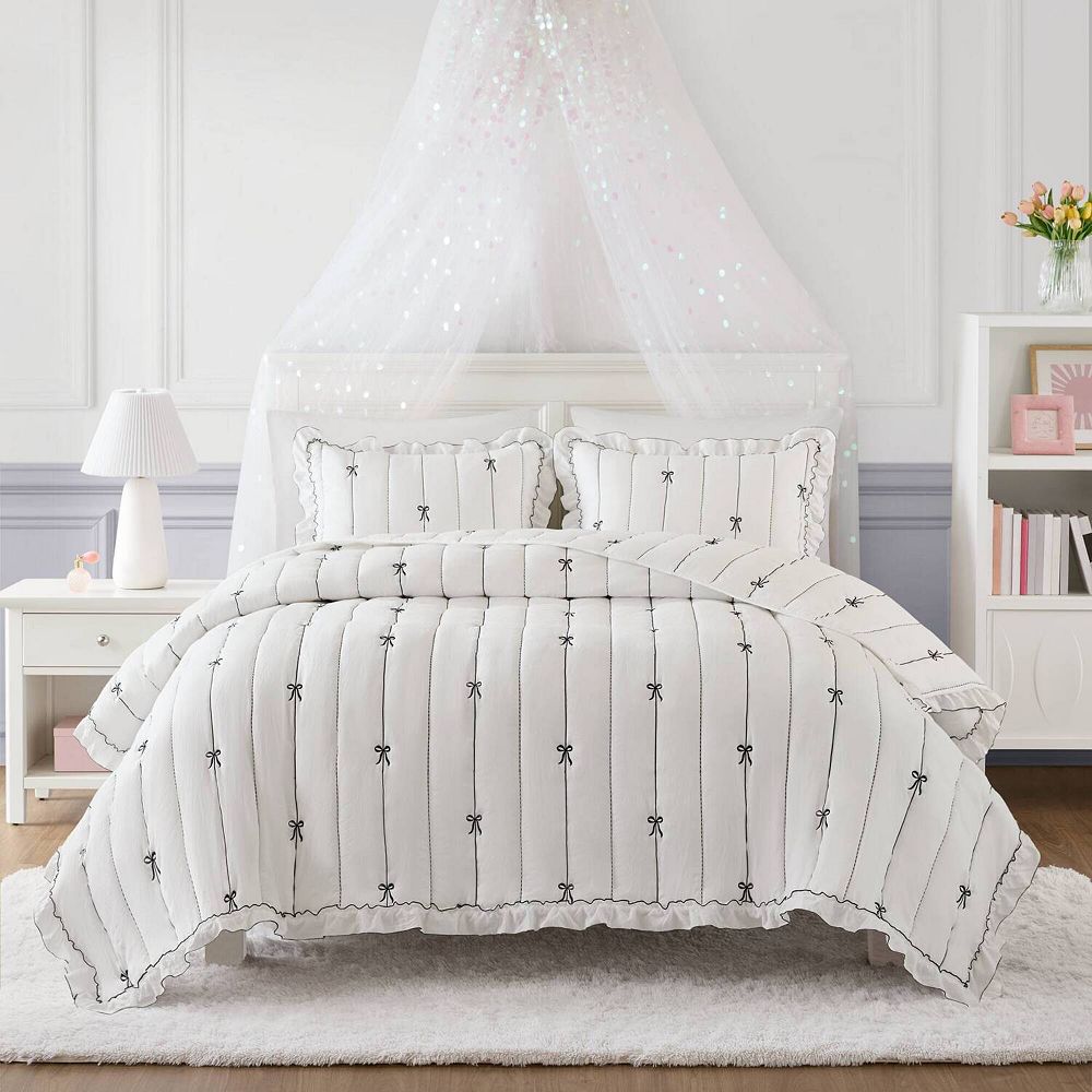 3- Piece Playful Bow Embroidery Design Full/Queen Set