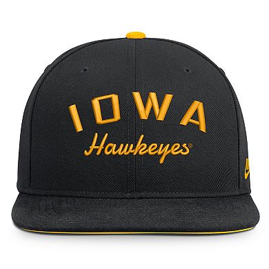 Men's Nike Black Iowa Hawkeyes Legacy Snapback Hat