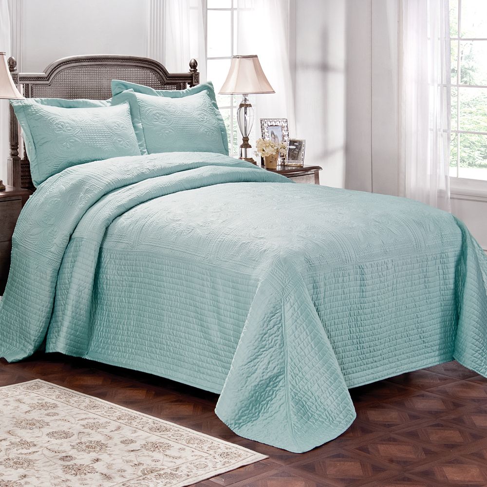 Classic Tiles Quilted Bedspread Coordinates